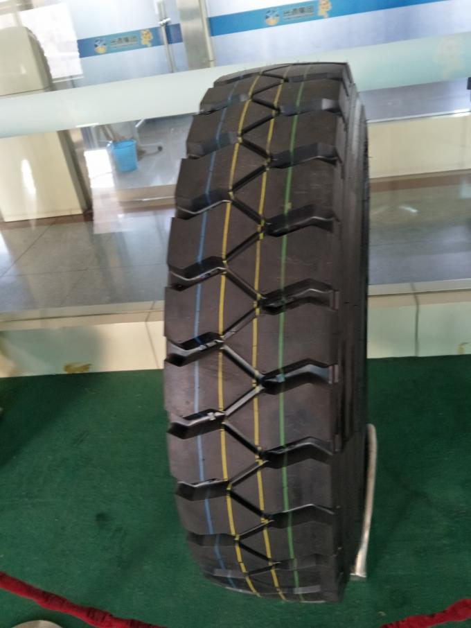 Radial Ply Tyre 295/80R22.5 TBR Tubeless Commercial Vehicle Tyres