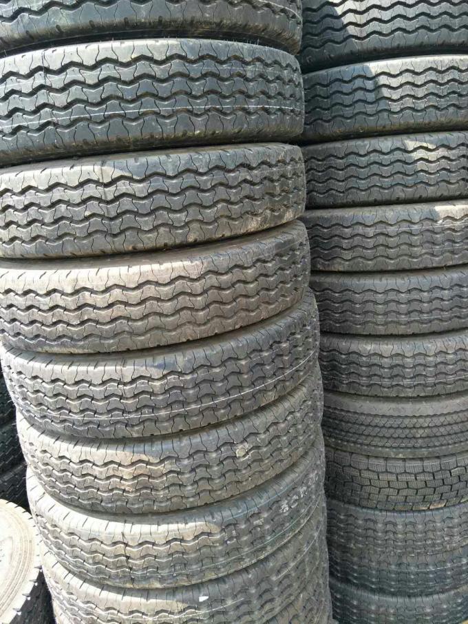 700R16 Commercial Vehicle Truck Bus Tyres Radial LT Truck Tires With Tube